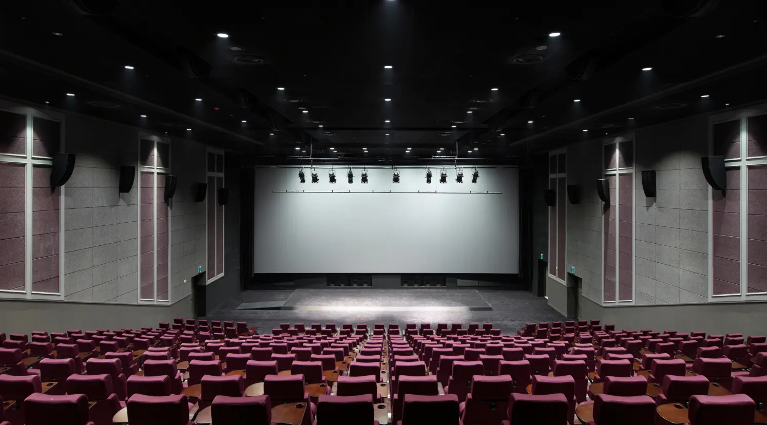 Lotte Cinema | Lotte World Tower & Mall